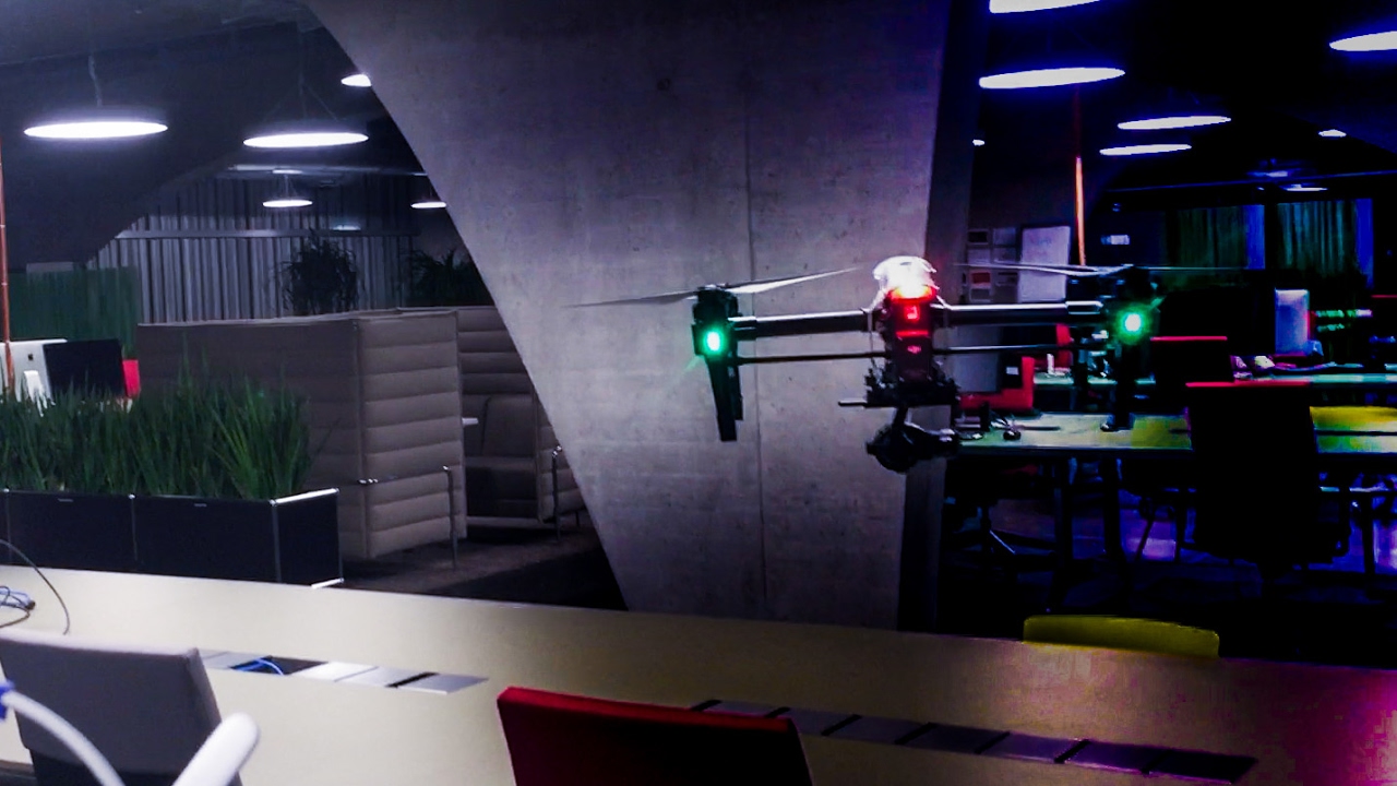 Porsche MHP Lab Berlin Drohnenflug - MOVIK Aerials Luftaufnahmen Berlin